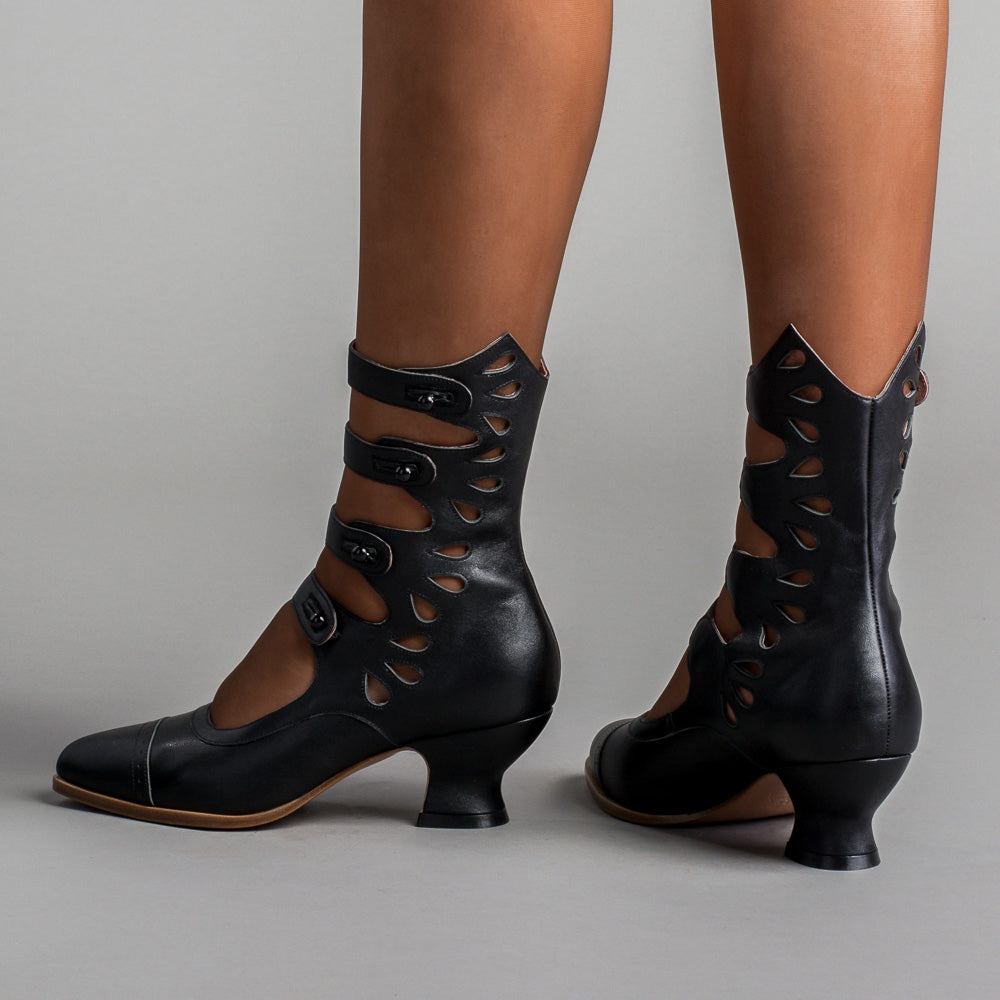 Colette Edwardian Button Boots (Black) – American Duchess - Europe